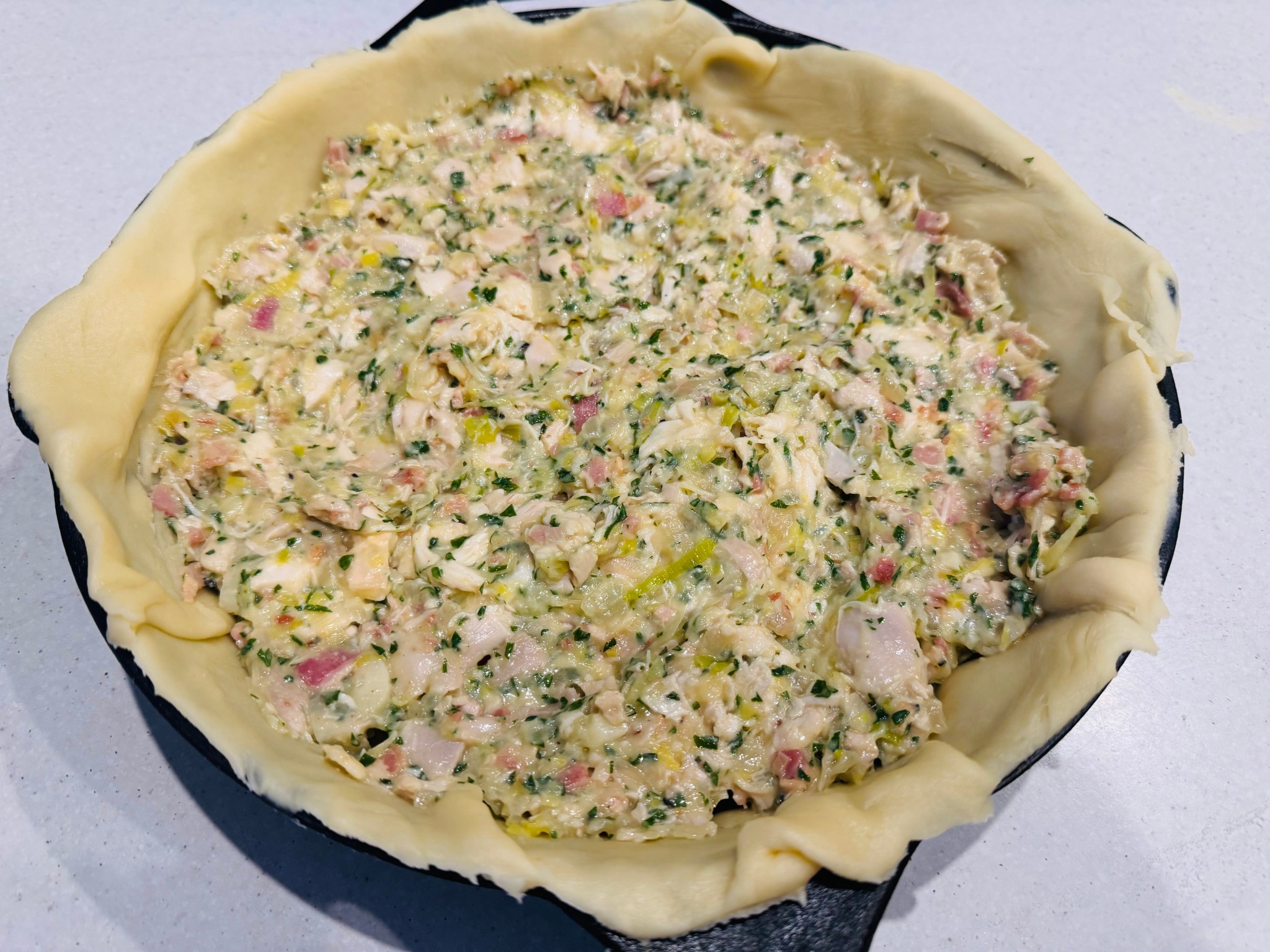 Thomas Straker’s Chicken, Leek and Bacon Pie (TikTok) – Robby Dog Cooks